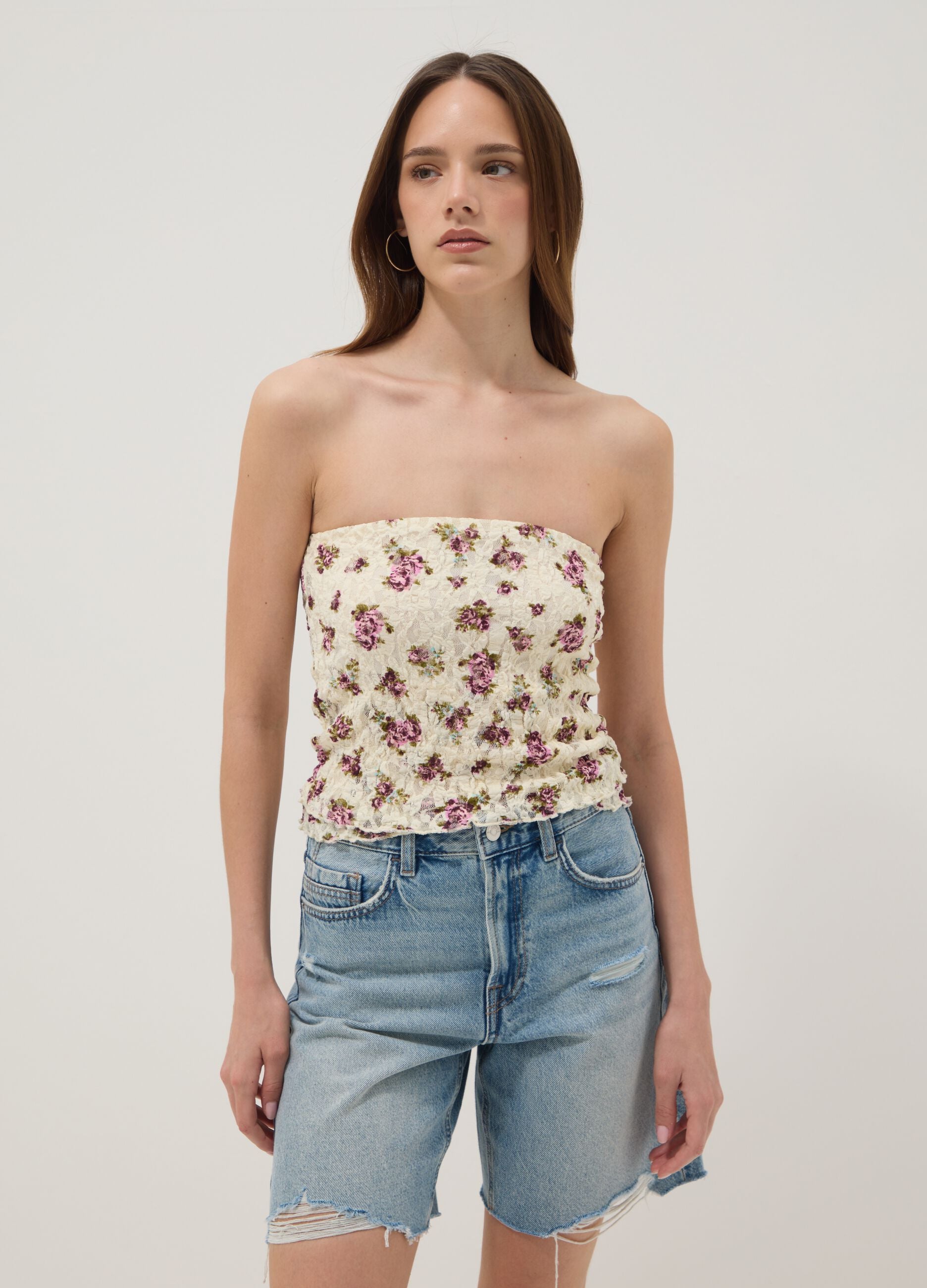Top beige corto in tessuto elasticizzato a fiori regular fit B.ANGEL da ...